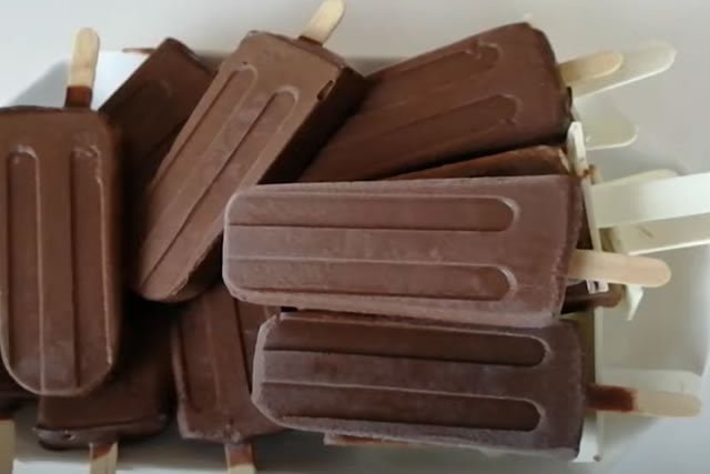 Picolé Cremoso de Chocolate - Apenas 3 Ingredientes