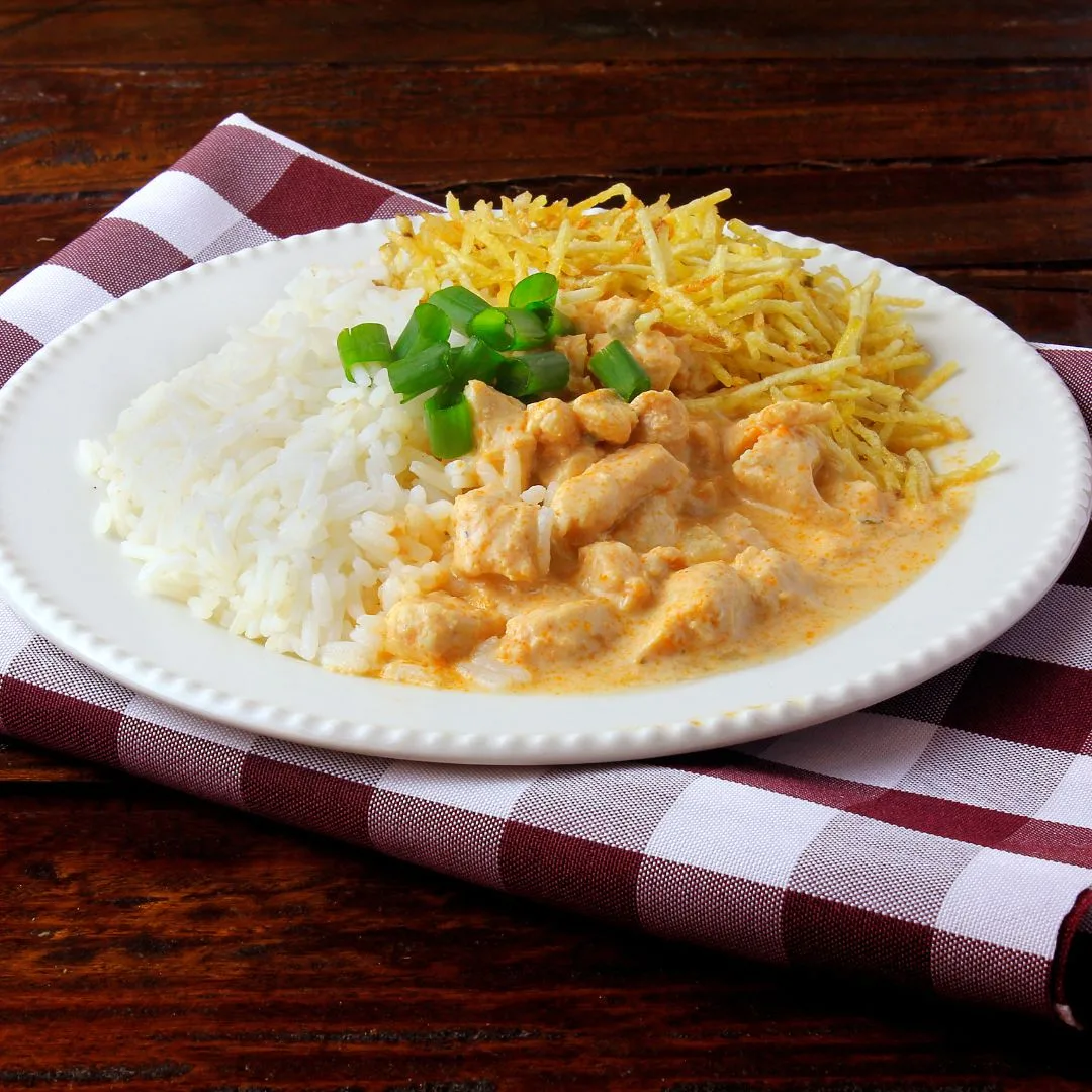 Receita de Strogonoff de Frango - Blog Receita Certa