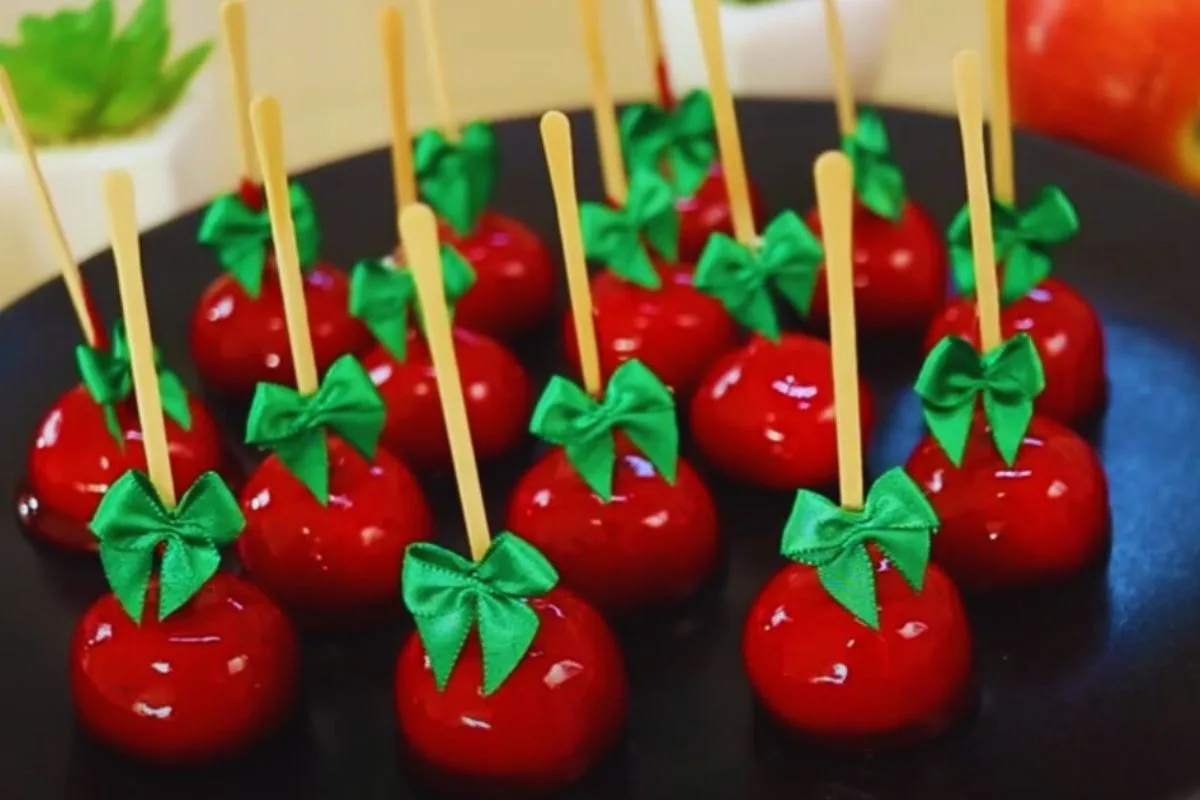 Brigadeiro de Maçã do Amor: Docinho Caramelizado