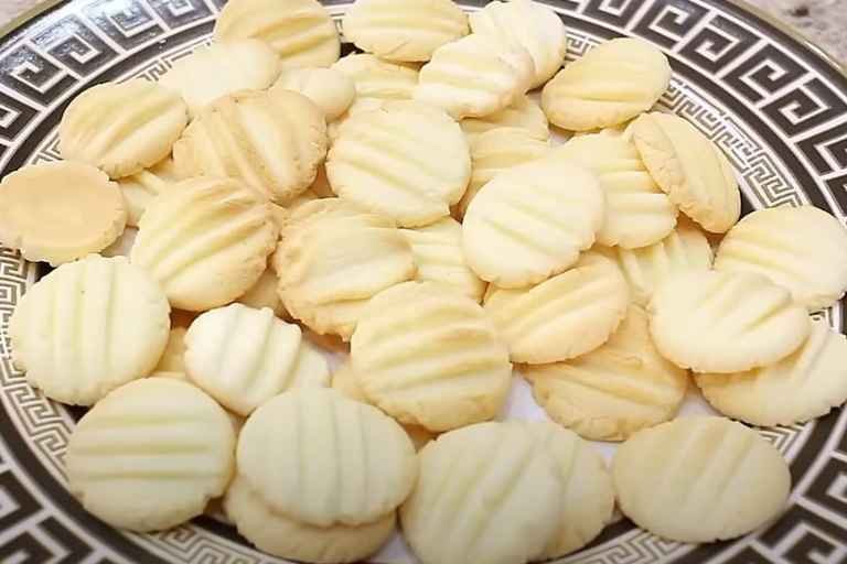 Biscoitinho de Maizena com Leite Condensado - Blog Receita Certa