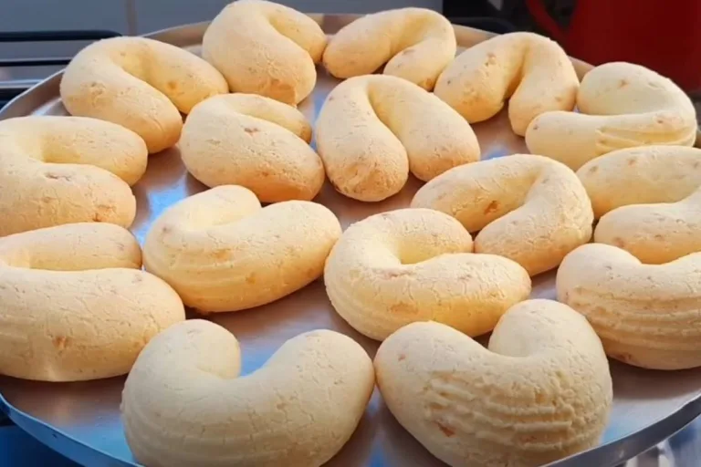 Biscoito de Polvilho Assado Simples e Gostoso. Faça em Minutos