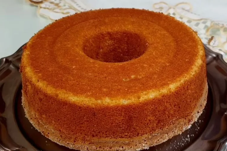 Bolo de Creme de Leite: Fofinho, Rápido e Irresistível