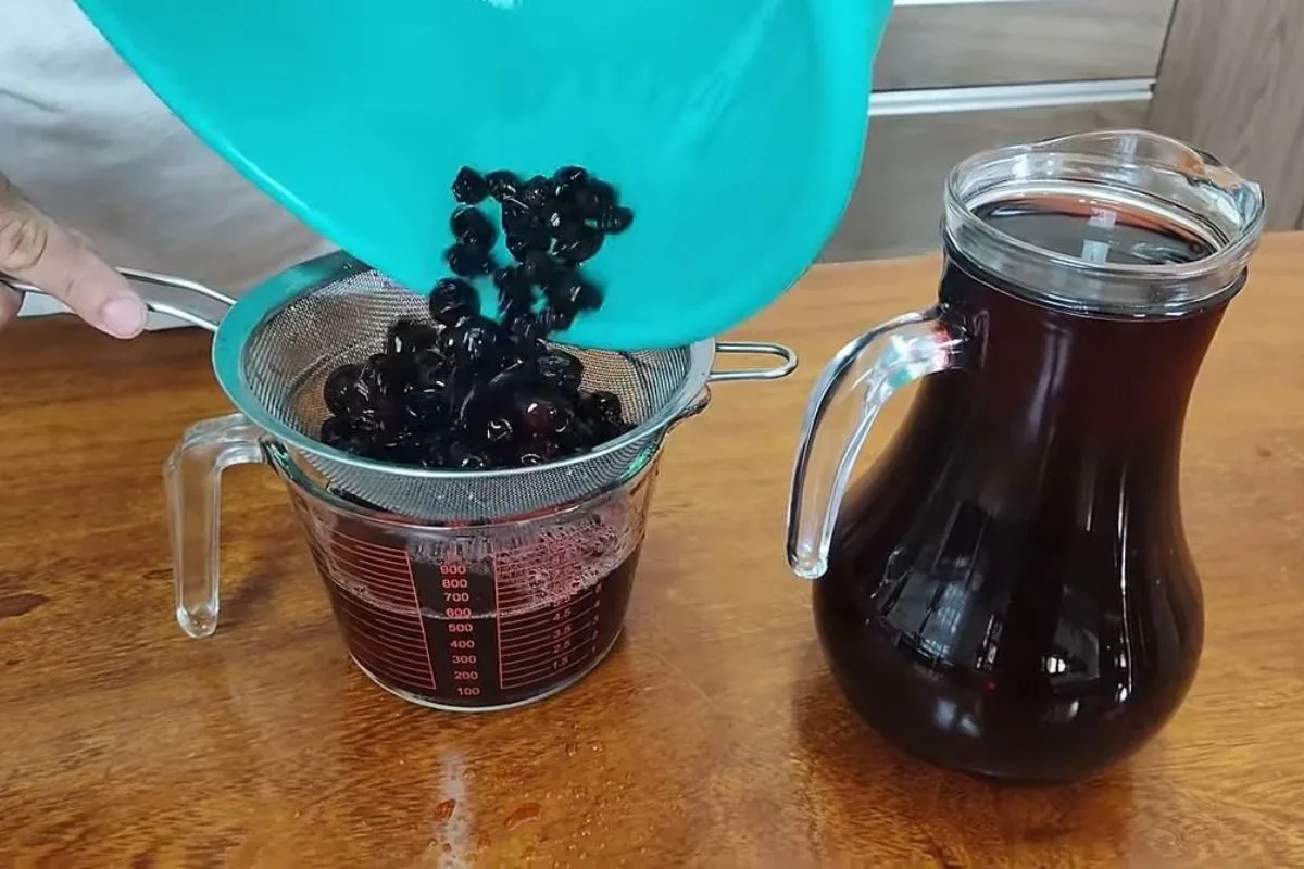 Receita de Licor de Jabuticaba