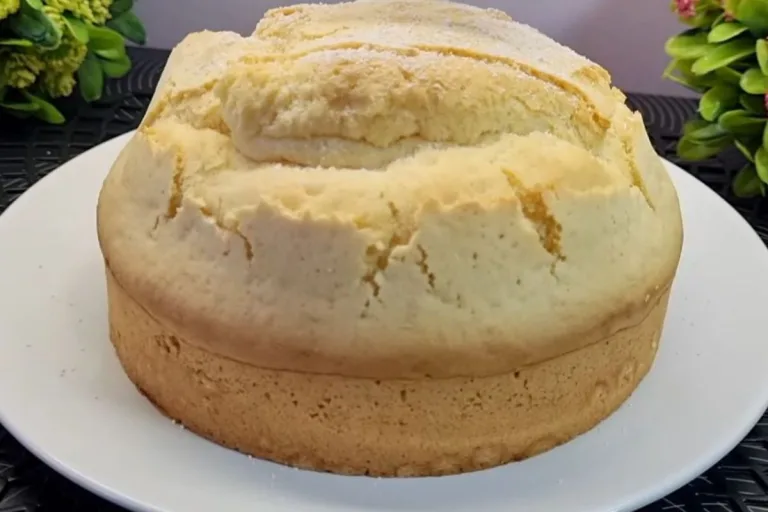Aprenda a Fazer o Bolo Comida de Anjo: Massa Delicada e Fofinha