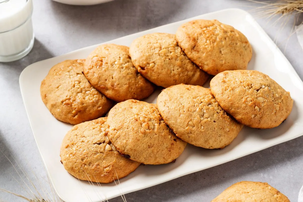 Biscoito de banana e aveia: receita fit sem açúcar, sem leite e sem ovo